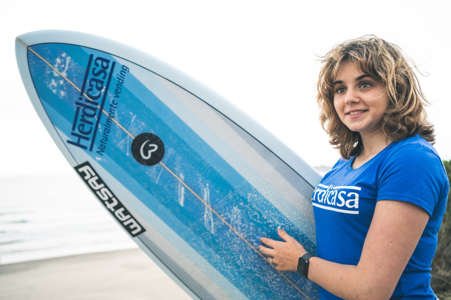 Carmen López, oro en el Campeonato de España de surf | Grupo DC